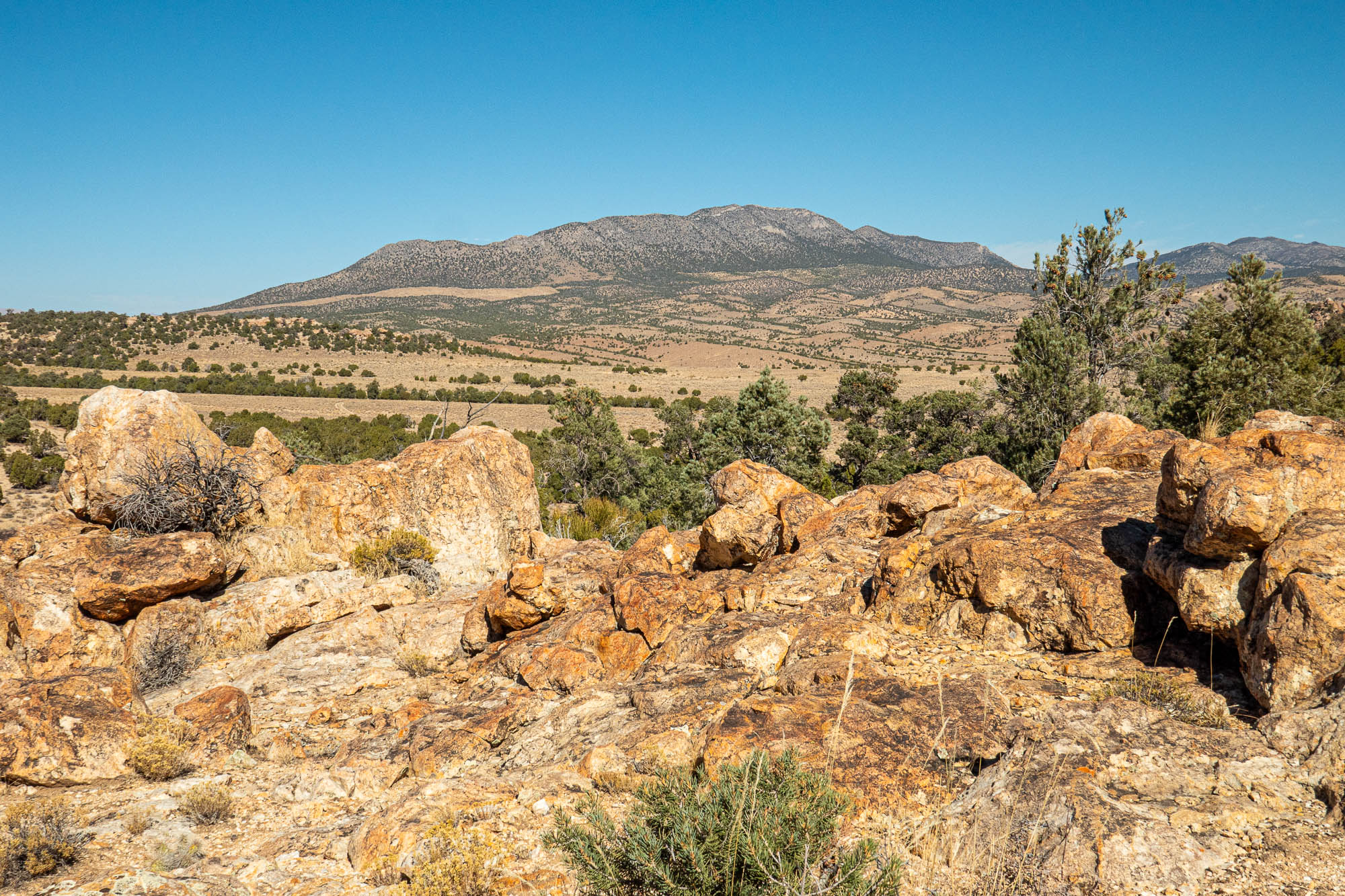 Sacramento Pass and Mine Shaft Hike - Beer Bikes and Campfires .com